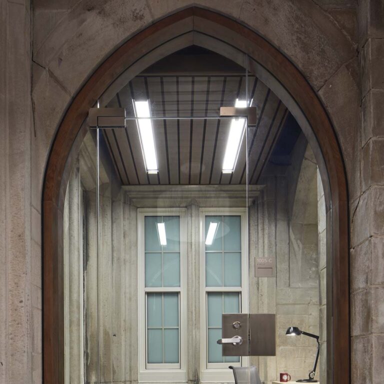 12W Surface-mounted Linear Light For Commercial,ceiling Surface LED ...